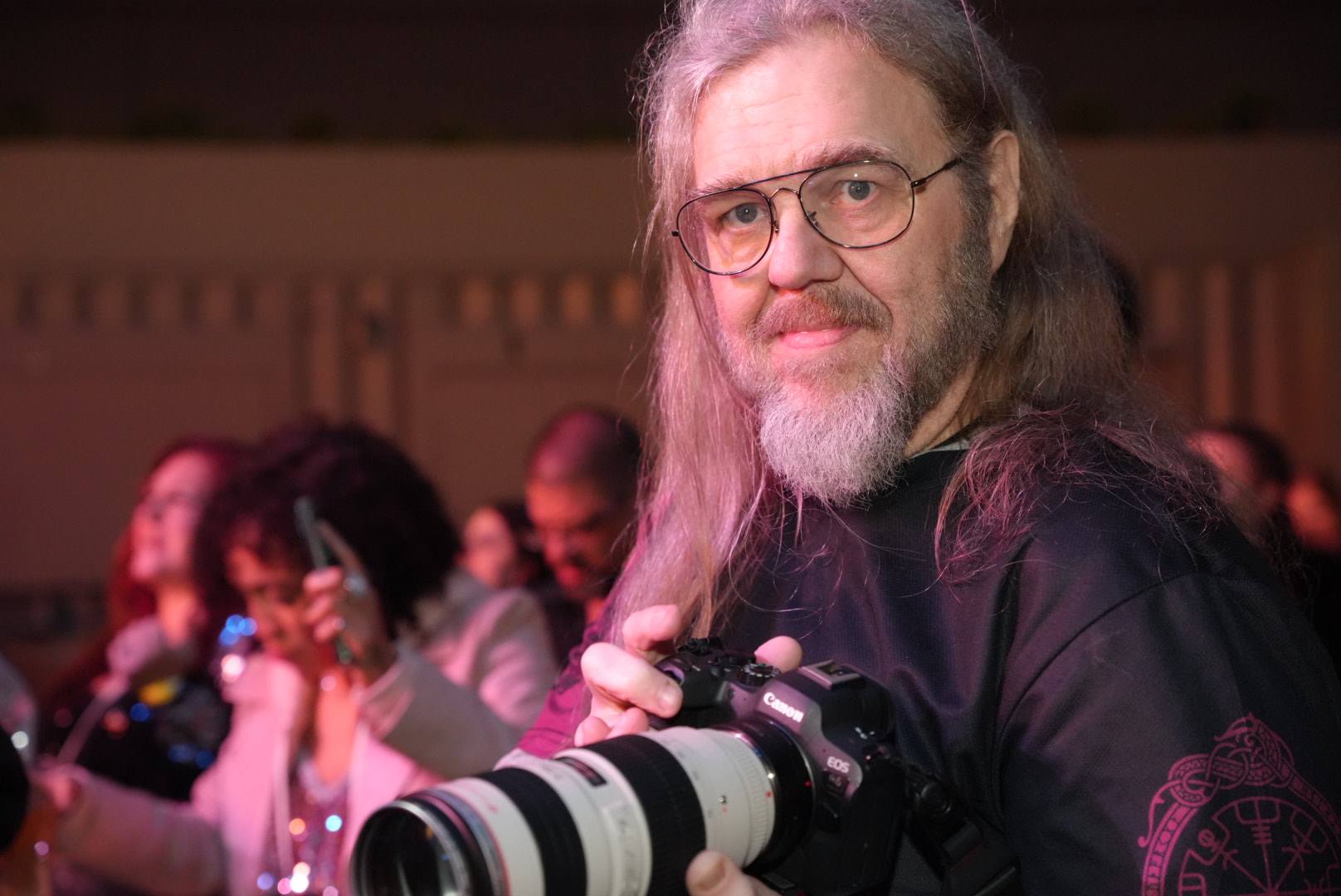 In Memory of Iceberg - Renegade Radio